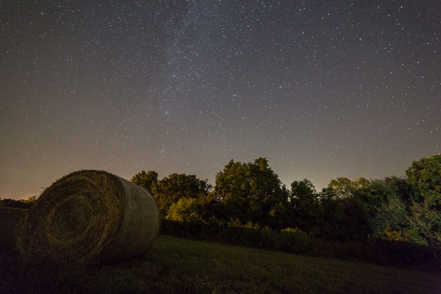 Ideal Shutter Speeds for Photographing Star Trails - Improve Photography