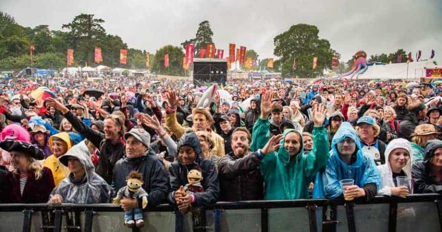 25 Tips for Shooting a Music Festival - Improve Photography